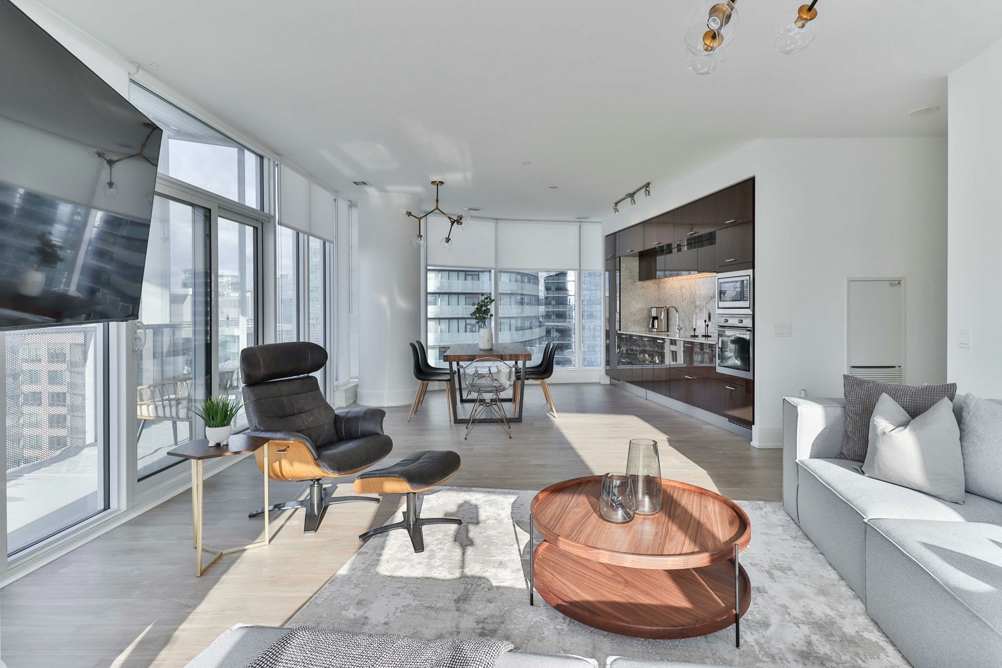 Smart Audio-Visual Solutions for the Modern Luxury Home – Kevin Francis ...
